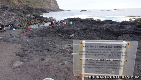 Ponta da Ferraria, nascente termal no mar, Açores